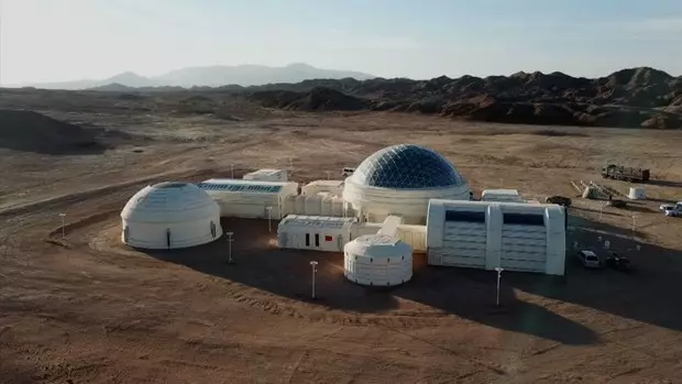 Фотографија број 1 - у Кини је изградила марсовску базу