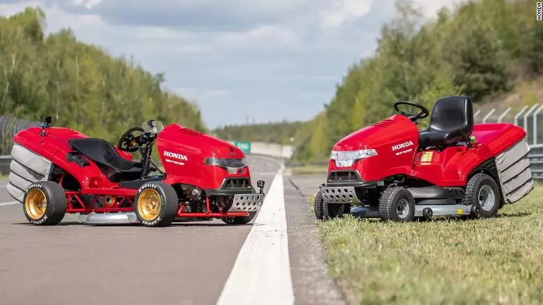 Honda sýndi nýja kynslóð af "Evil Lawn Mower" (myndband)