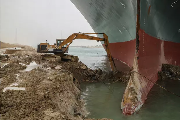 Foto nummer 7 - 12 djupt vattenfakta om Suez-kanalen - huvudhavet klippt i mänsklighetens historia