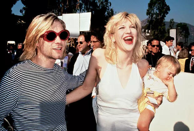 Kurt e Courtney com filha Francis Bin, 1993