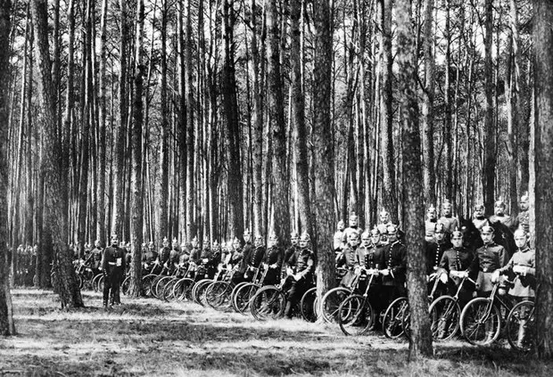 Foto №17 - UNADIENDED-historio de biciklaj trupoj