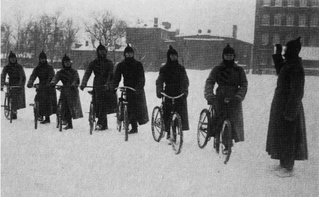 사진 №28 - 자전거 군대의 가변적 인 역사