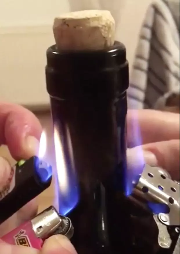 Photo №1 - how to open wine with a lighter