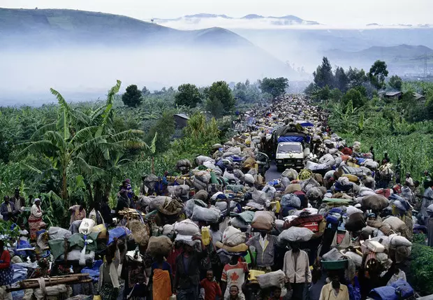 Fotografovanie №1 - noc tenkých nosov: história masakru jedného rwandanového kmeňa na druhú