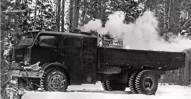 Foto №1 - Camion sovietico, che ha lavorato alla legna da ardere