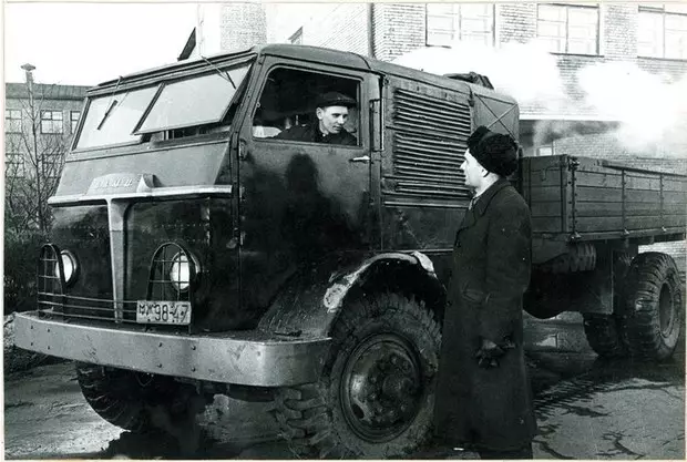 Foto №3 - Camion sovietico, che ha lavorato alla legna da ardere