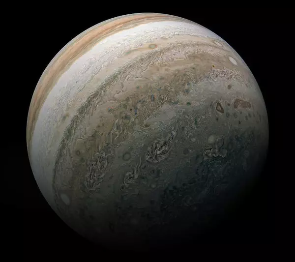 NASA ta raba sabbin hotunan saman duniya Jupiter 79573_18