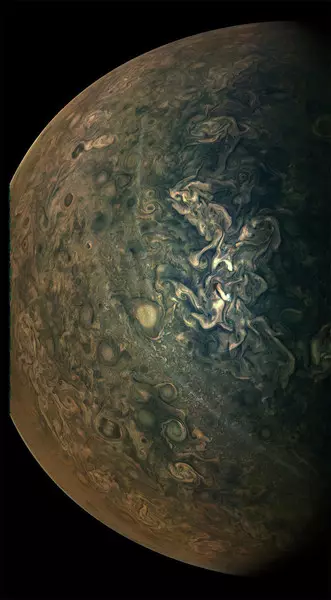 NASA delte nye fotografier av overflaten av planeten Jupiter 79573_24