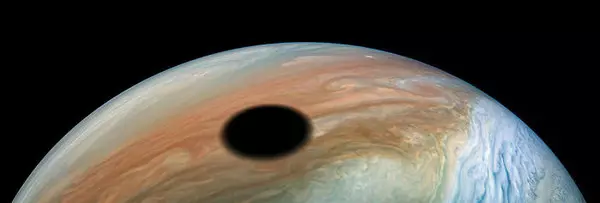 NASA delte nye fotografier av overflaten av planeten Jupiter 79573_8