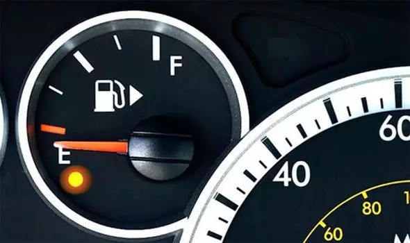 Photo №1 - how many kilometers a car without gasoline