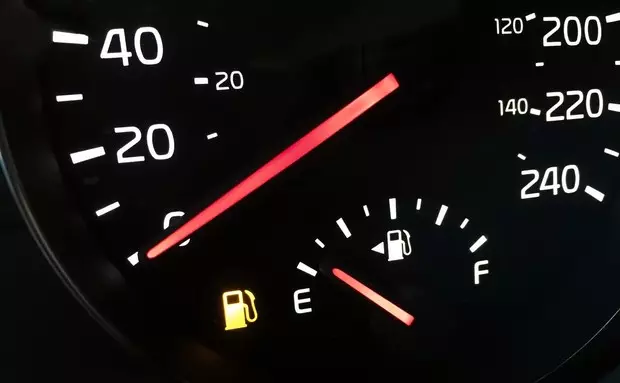 Photo №3 - how many kilometers a car without gasoline