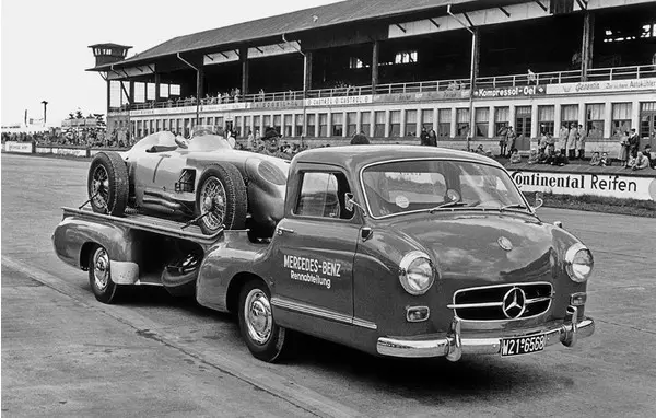 Die stede het gelyk asof hul Duitsers weer besig was: die geskiedenis van die unieke racing-vragmotor Mercedes-Benz 83625_6