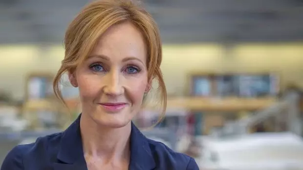 Joan Rowling kritike pou lefèt ke li te rele 