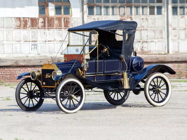 Por que as palavras de Henry Ford sobre carros negros não são verdadeiras 89405_11