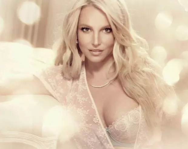Britney Spears w bielizny reklamowej